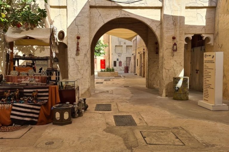 Exploring the Al Fahidi Historical Neighbourhood of Dubai - Dubai ...